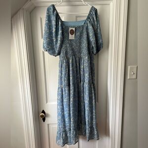 Dresses | Beautiful Blue Floral Dress | Poshmark